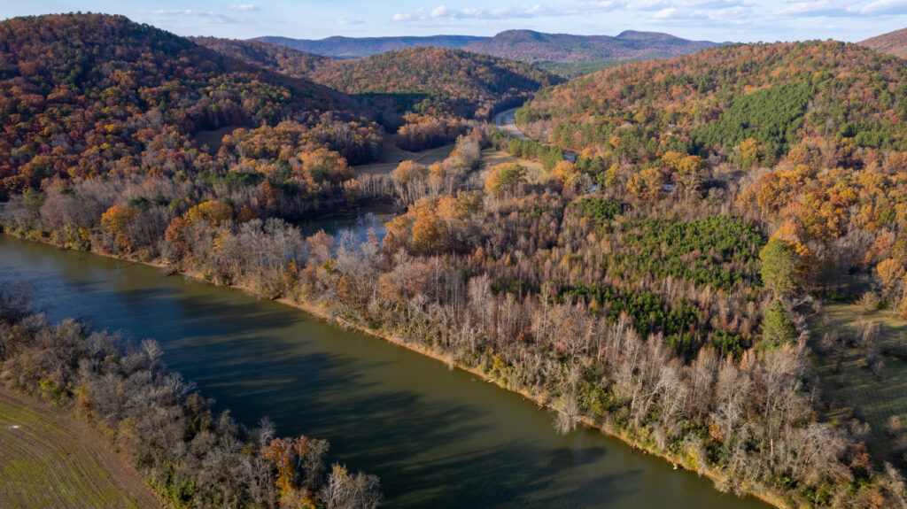 (2) Incredible Riverfront Properties Rome, GA Auction - Dempsey Auction ...